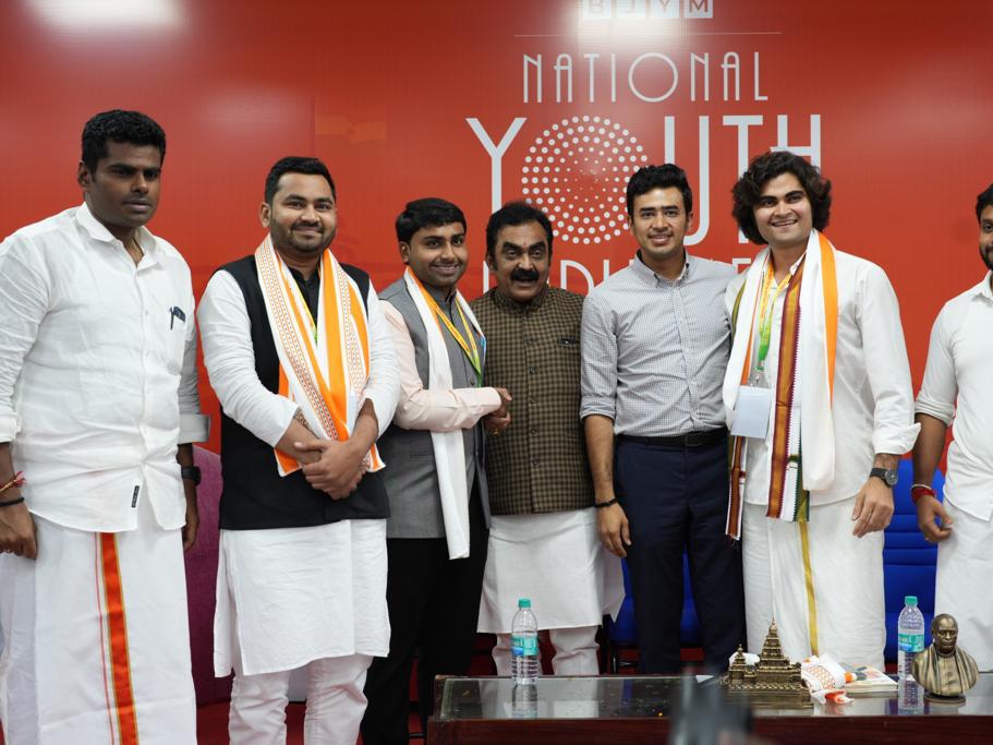 Arsh Purohit of Vadodara won the Gujarat team and made Gujarat proud at ...