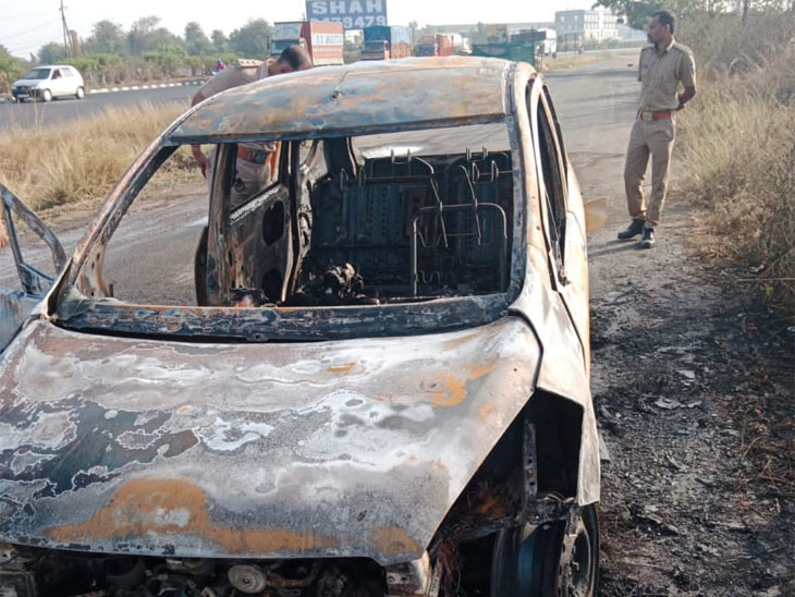 ડુંગરી-સોનવાડા હાઇવે ઉપર કારમાં AC ચાલુ રાખી ચાલક ઊંઘી ગયો, અચાનક આગ ...