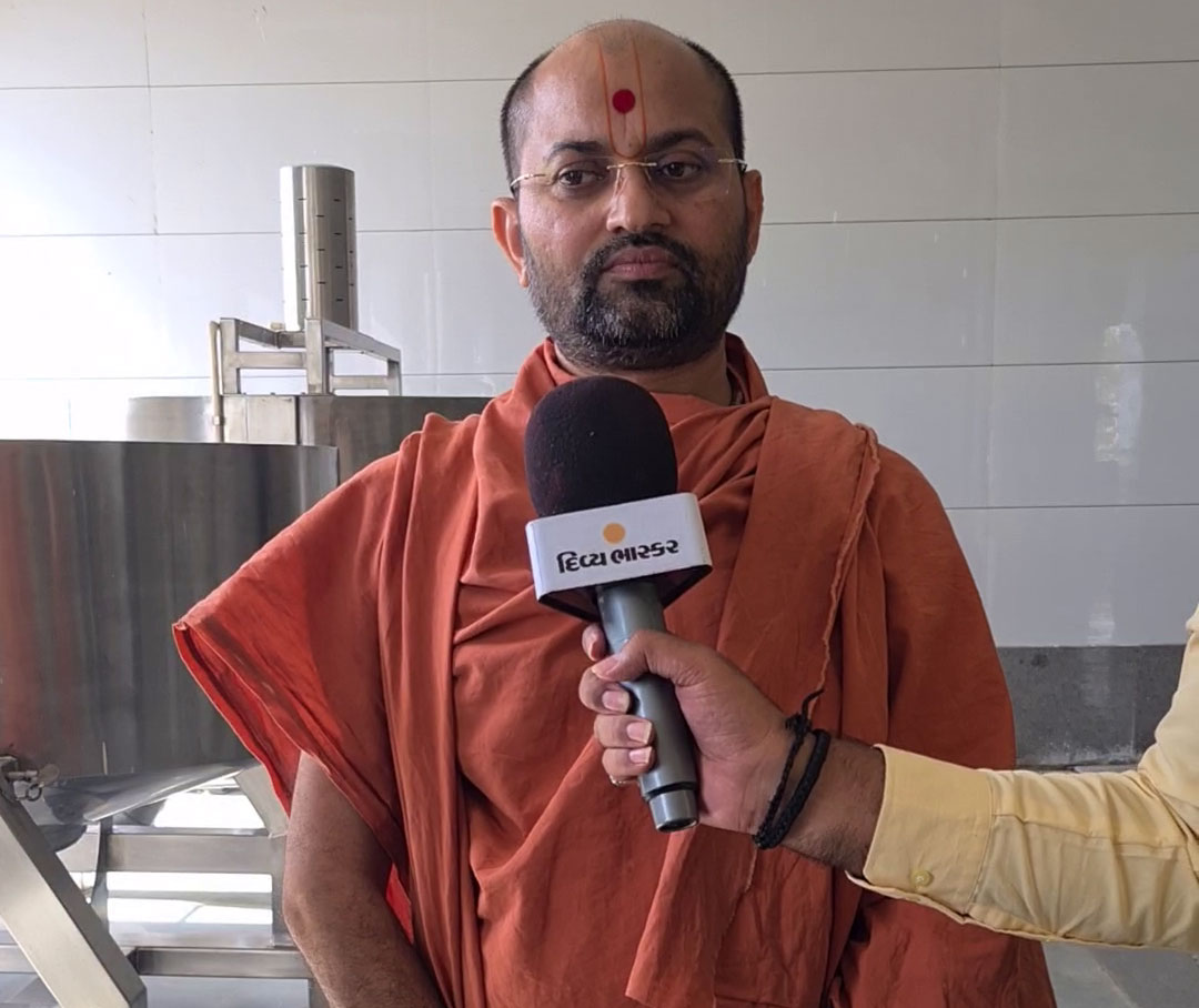 Check out how coock prasad in kitchen of salangpur temple