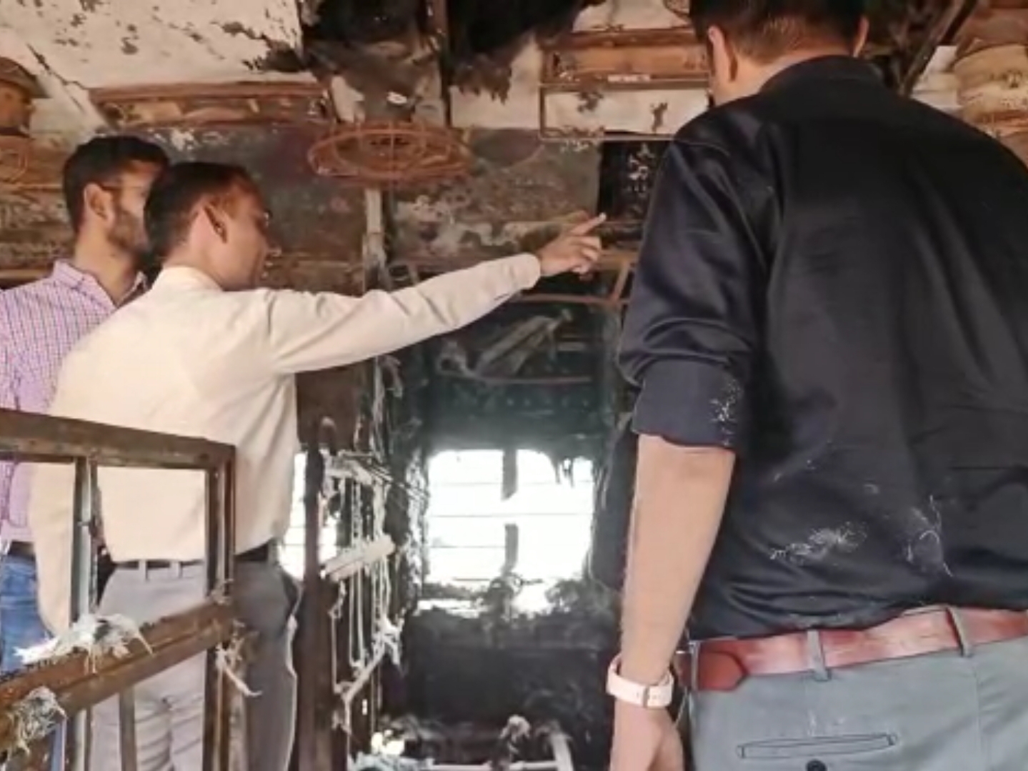 What is the cause of fire in Demu train at Botad railway station? FSL ...