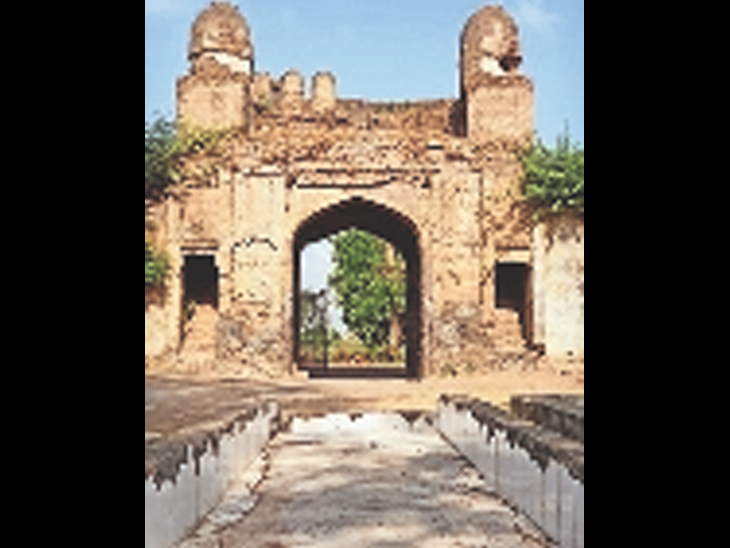 5 historical forts of Tapi district giving an overview of the golden ...