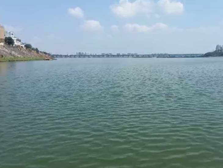 Tapi river, the lifeline of Surat city, has been continuously polluted ...