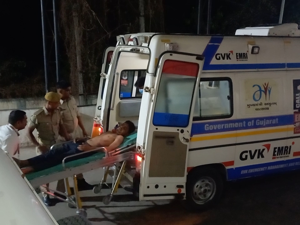 In Gadaria village of Valsad, two including a minor were arrested for ...