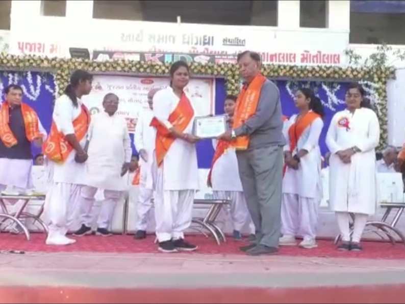 More than 200 Veeranganas performed in Dhrangadhra from Sanskar to Yoga ...