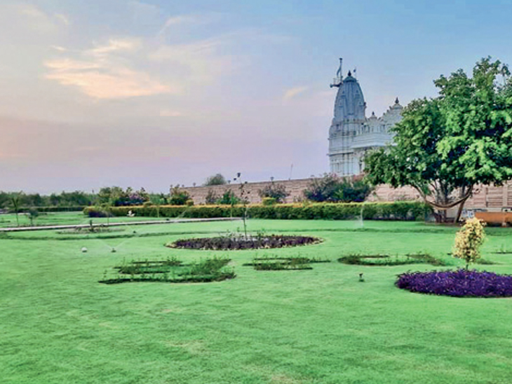 Two acres in Tharad's Lunal at Rs. The largest garden in the district ...