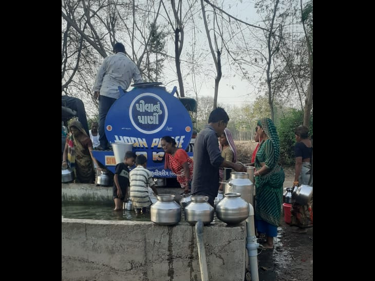In Hemtaji's Muwada of Kapdvanj, the water's happiness is over ...