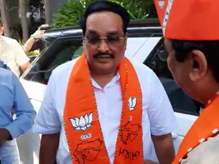 Mayor, MLA and Standing Committee Chairman of eight municipalities in ...