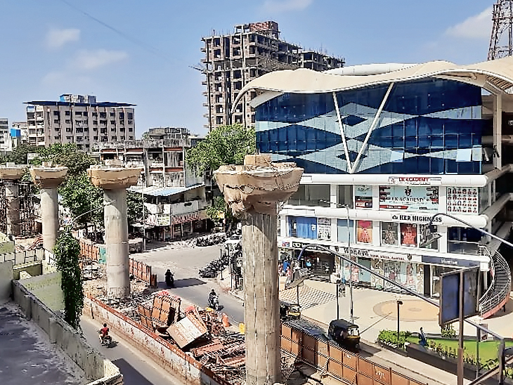 Metro: Segment launching machine installed near Rupali canal, more than ...