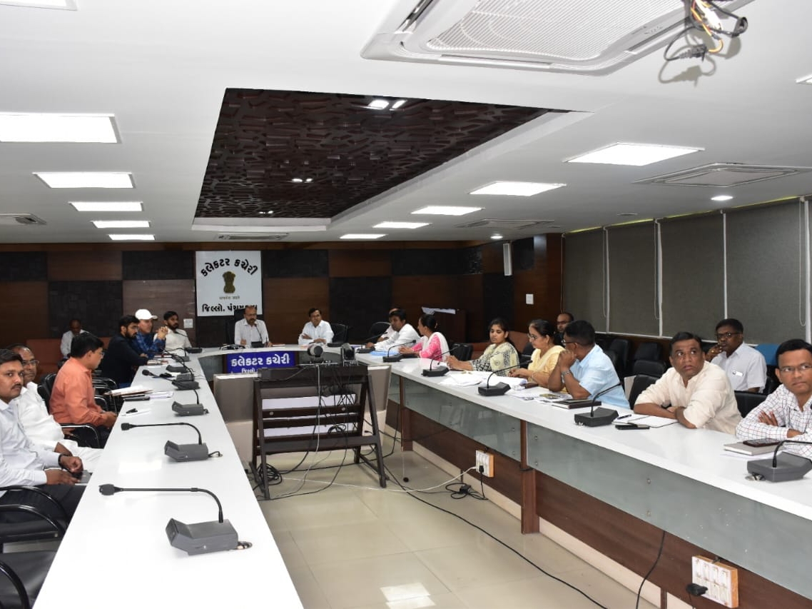 Smooth organization of three-day school entrance festival and girl ...