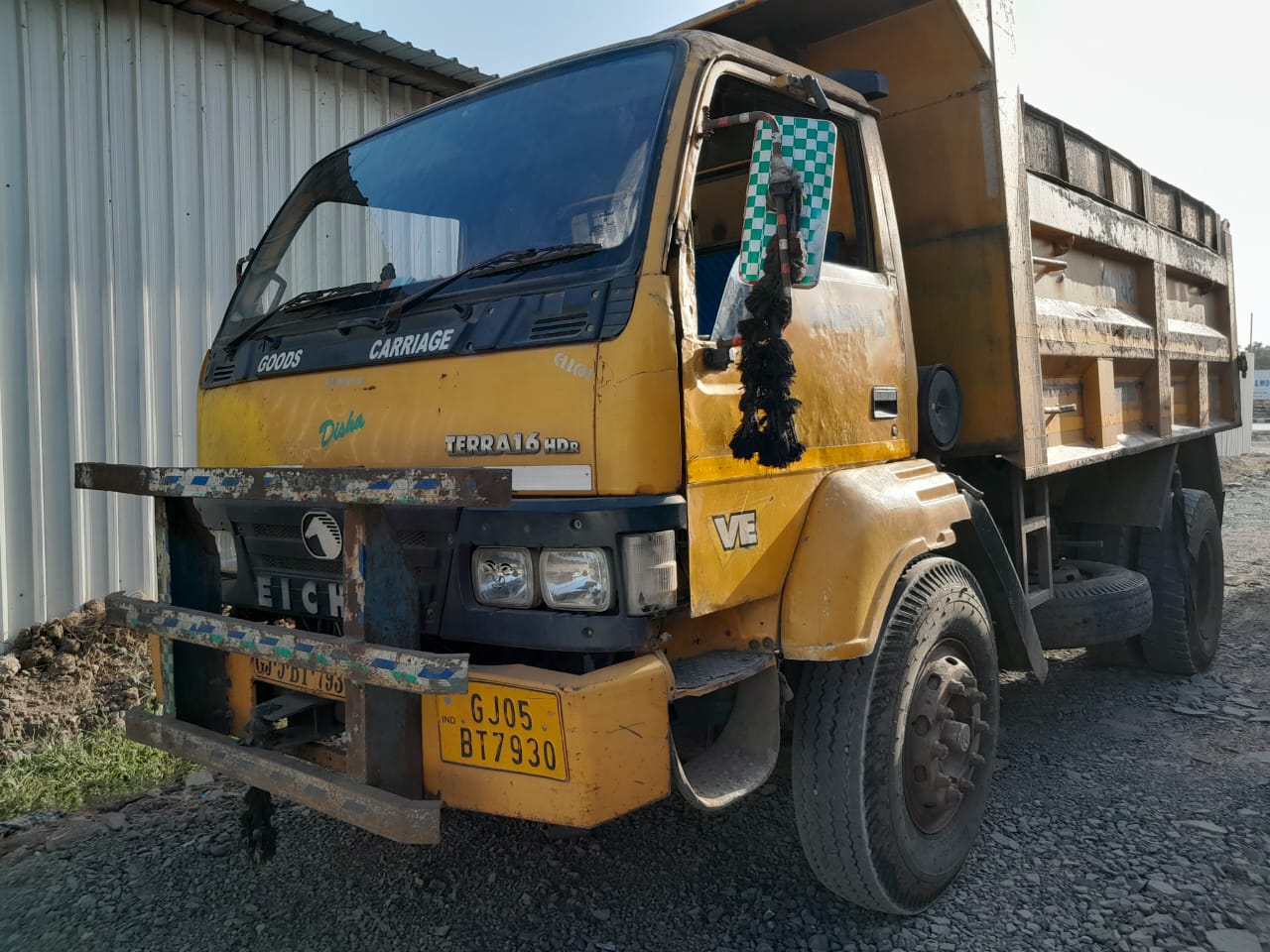 A complaint of theft of 2 trucks worth 20 lakh seized by the Minerals ...