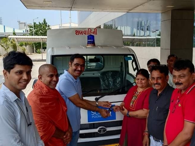 Presented to Jambusar Municipality by Scot Punawala Company of Mini ...