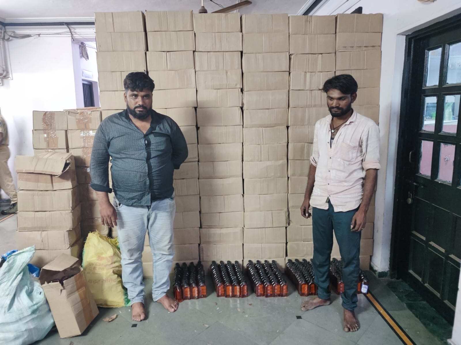 English liquor worth 69 lakhs was seized in a truck from Palej City ...