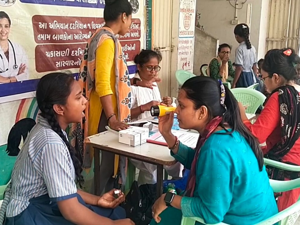 Health screening of more than 400 students at Primary School Tilakwada ...