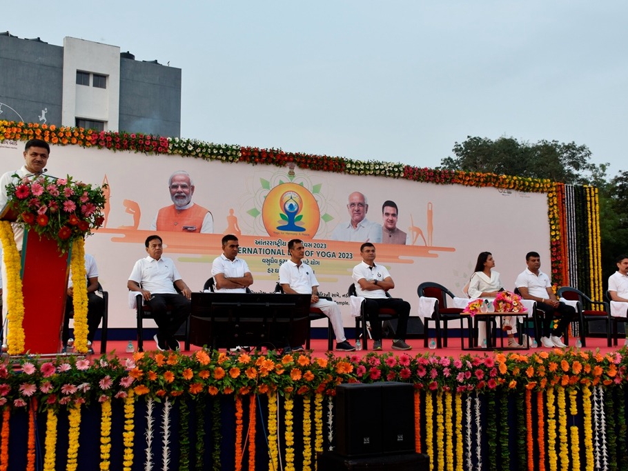 Yoga Day was celebrated at district level in Nadiad, more than 15 ...