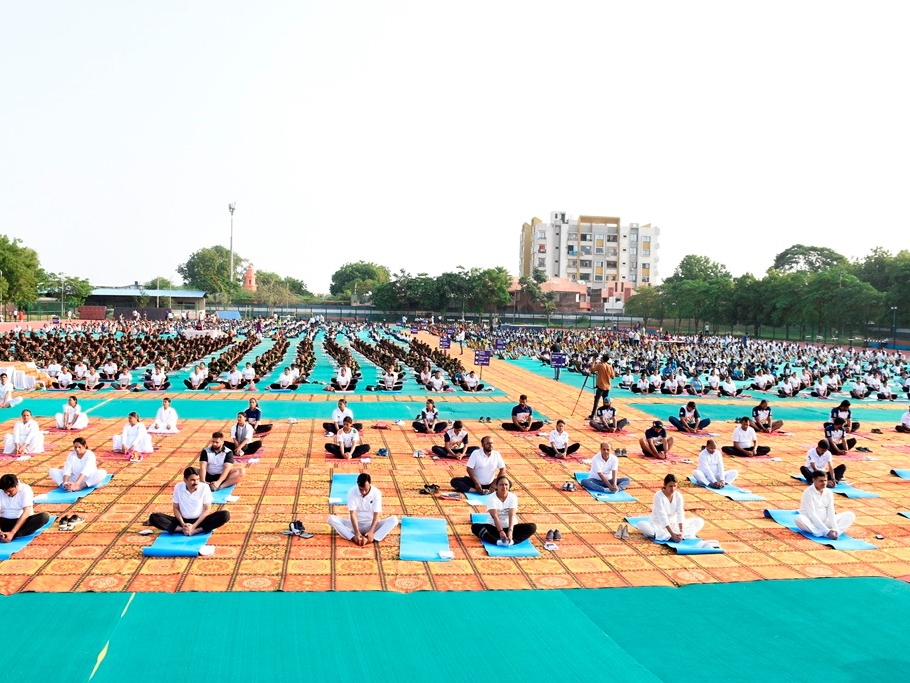 Yoga Day was celebrated at district level in Nadiad, more than 15 ...