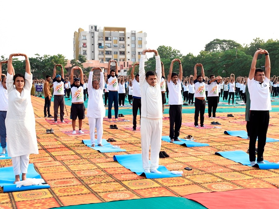 Yoga Day was celebrated at district level in Nadiad, more than 15 ...
