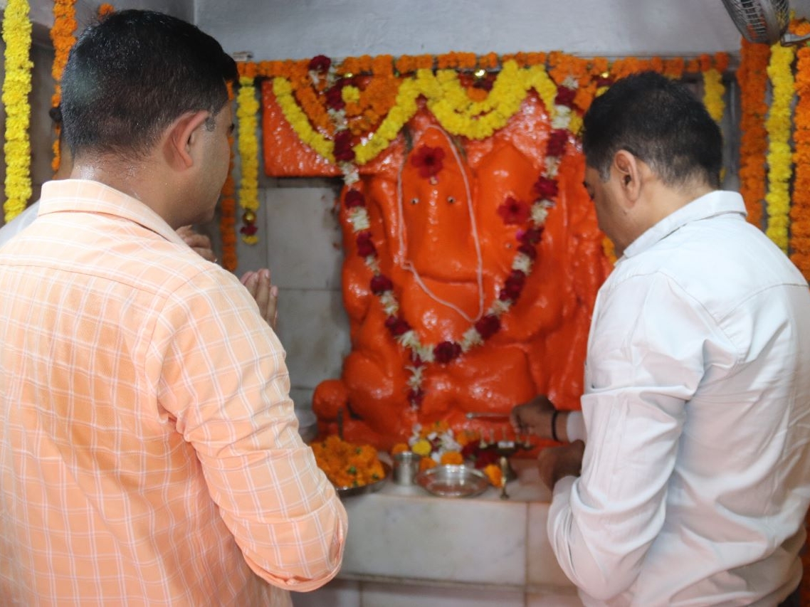 Great ceremony of Shri Ganapati Atharvashirsha Path on the occasion of ...