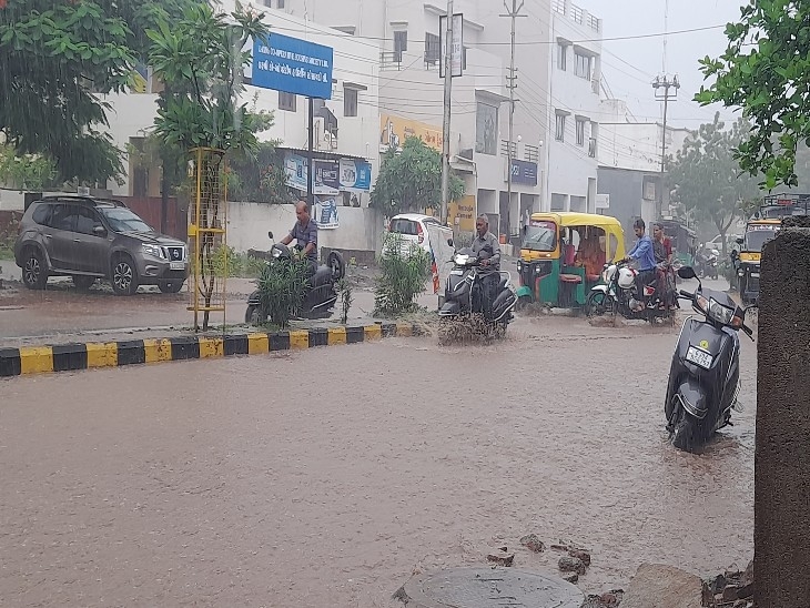 3 inches rained in Vallabhipur Panthak in 2 hours, two and a half ...