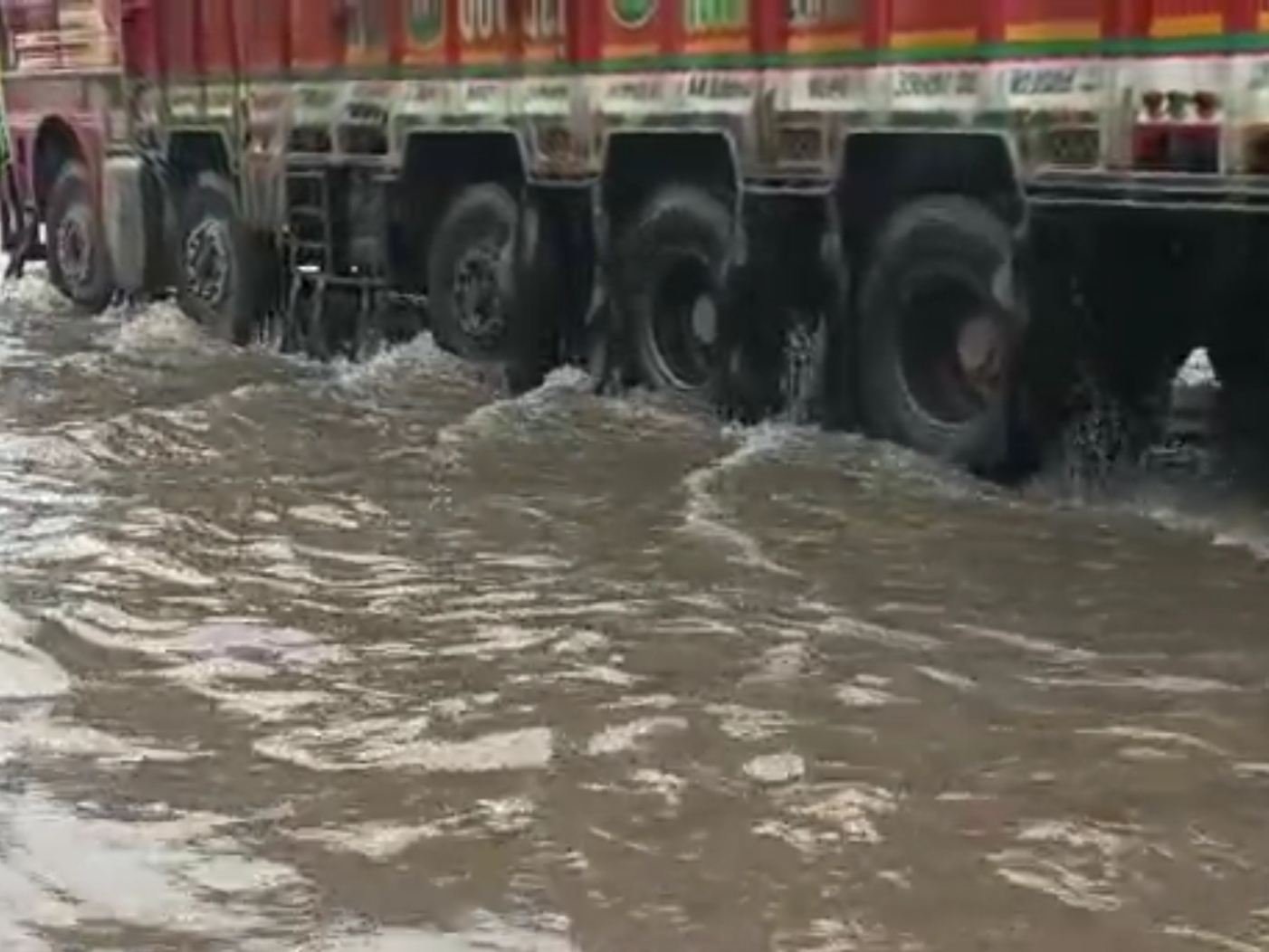 Rainfall in Modasa, Malpur, Dhansura and Bhiloda, 1.5 inches of rain in ...