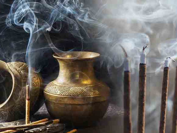 Along with offering pooja on Hariyali Amavas, perform incense ...