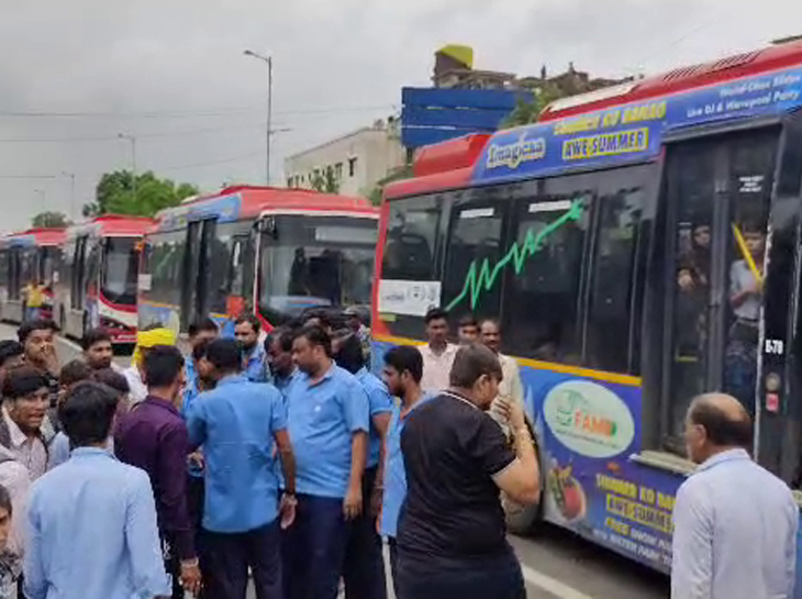 Biker who entered the BRTS route in Pandesara broke the glass of the ...