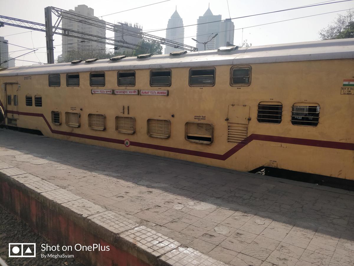 Lack of space for pass holders joining LBH coach in Flying Rani train ...