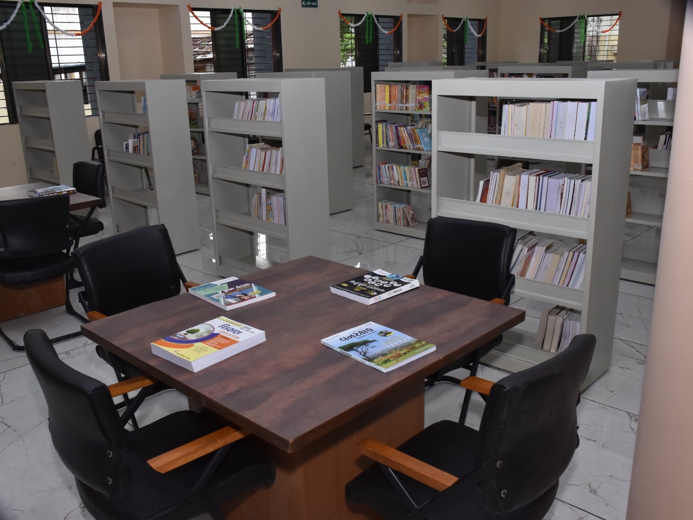 A library stocked with up-to-date books will be gifted | અદ્યતન ...