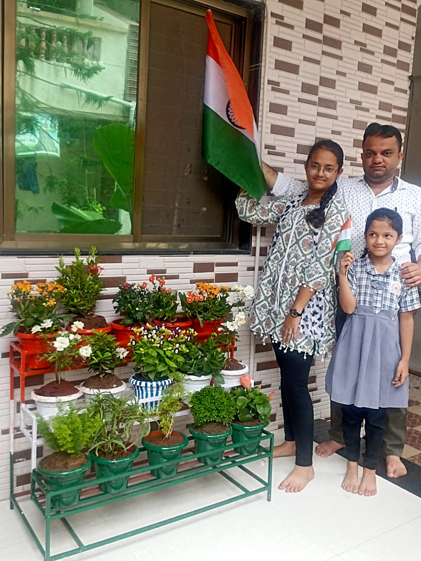 The kunda stand was painted three colors each of saffron, white and ...