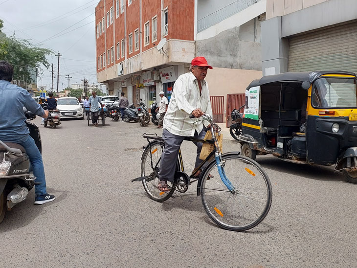 10 crore a year in 'potholes' for inner city roads | પાલિકાની બેદરકારી ...