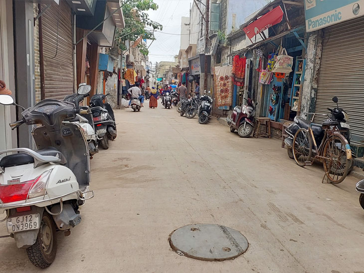 10 crore a year in 'potholes' for inner city roads | શહેરી આંતરિક ...