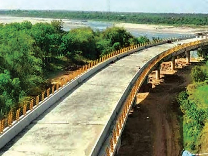 Presentation to CM to start Asha-Malsar Bridge | નર્મદા નદીમાં પાણીના ...