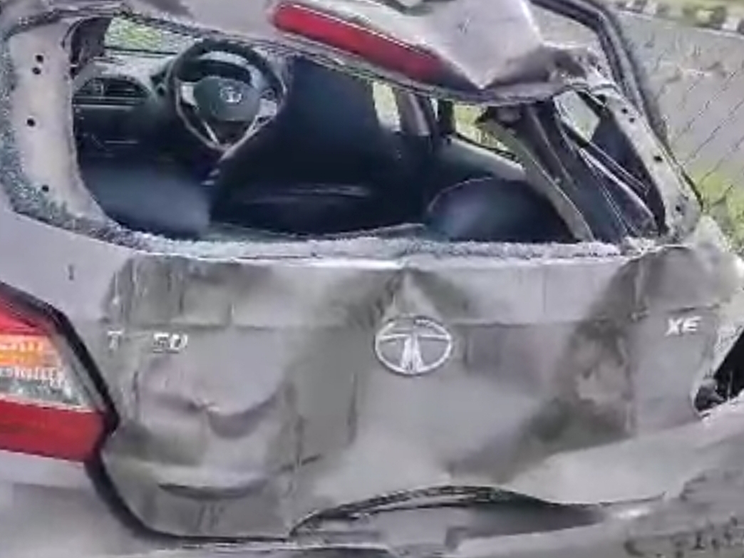 Car jumps divider on Shamlaji-Ratanpur National Highway and collides ...