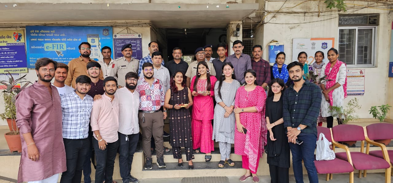 A team of Vapi Rotaract Club tied rakhi to GIDC Police Station-Fire ...