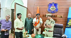 A farewell ceremony was held in Panthawada as the policeman retired ...