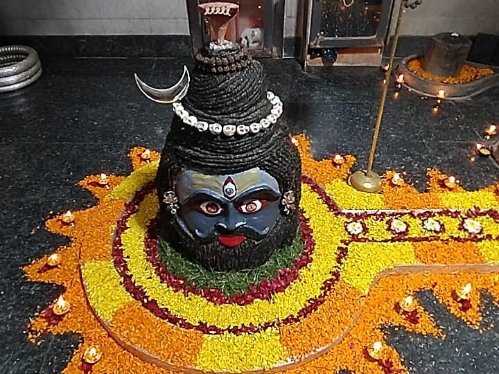 In Una Mahakaleshwar Mahadev was decorated with elaborate decorations ...
