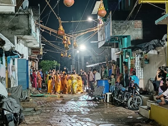 On the occasion of Janmashtami festival in Godhra, Matki Fod program ...