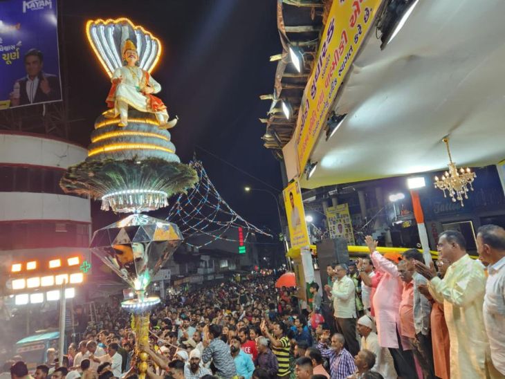 Valmiki Samaj: Large processions of sticks leave from Delhi Gate ...
