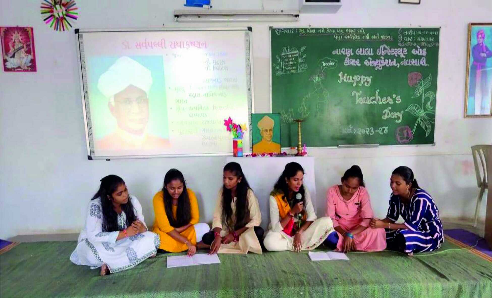 Navsari Naran Lala b. Ad. The trainees presented various works in the ...