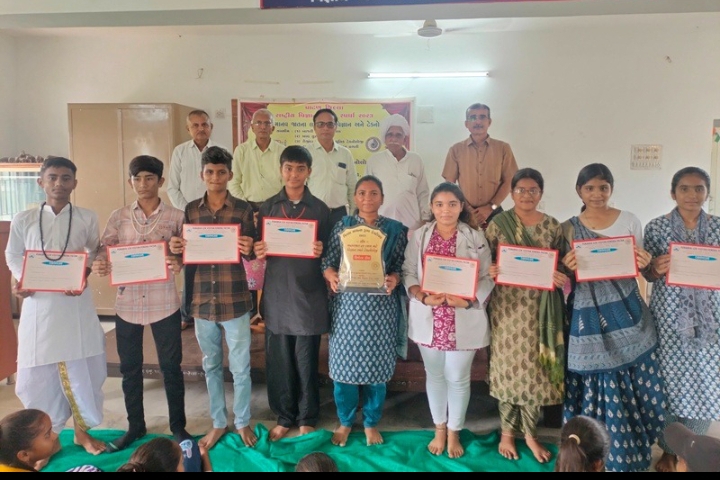 8 science dramas were presented in Patan district level National ...