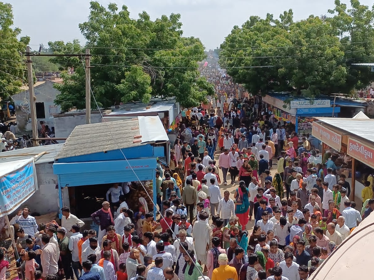 Village culture flourished in Bhatigal Mela of famous Ravechi Mataji of ...