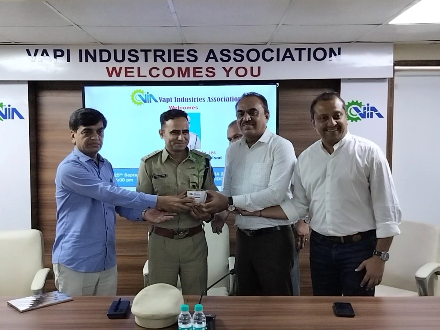 In the Lok Darbar held at Vapi VIA in Valsad district, the SP gave ...