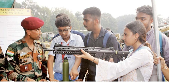 'Know Your Army' Military Weapons Exhibition at EME - A New Generation ...