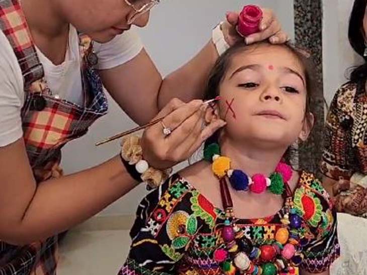 World Cup doubles excitement with Navratri in Surat, girls get eye ...