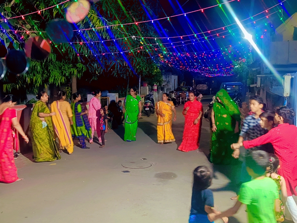 Photo-Video of first day of Navratri at Bela Park, Ambikanagar, Odhav ...
