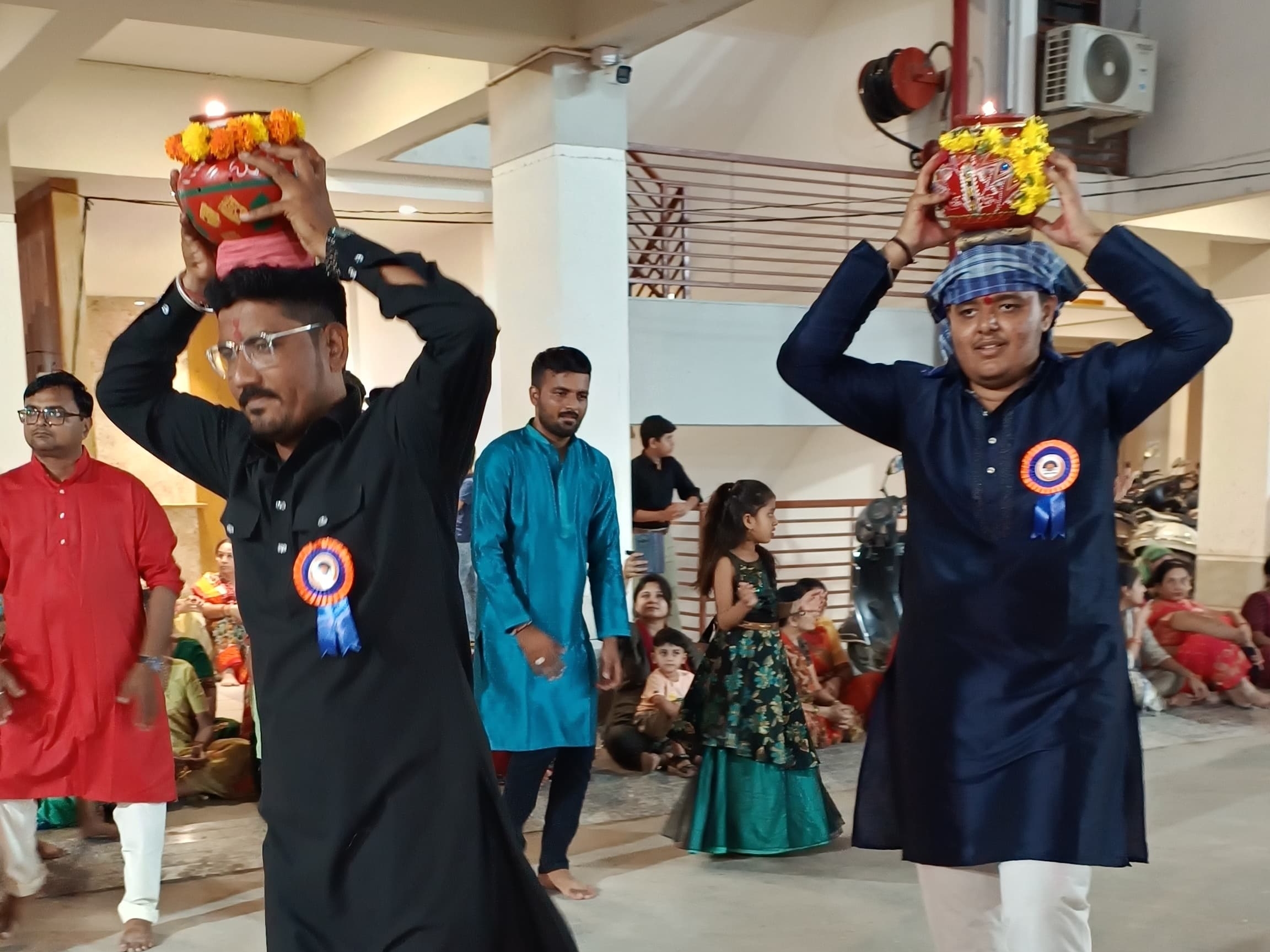 Garbani Ramzat on fourth day of Navratri in Ratnasagar Heights at New ...