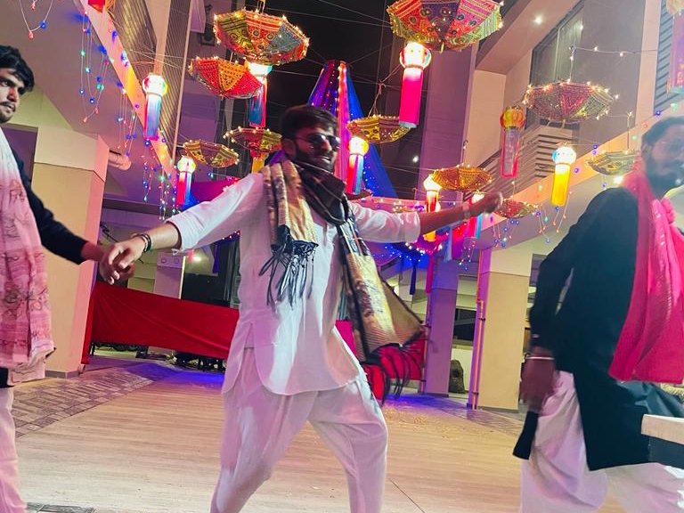 Shree Yamuna Lotus - Sportsmen chant garba on the fifth day of Navratri ...