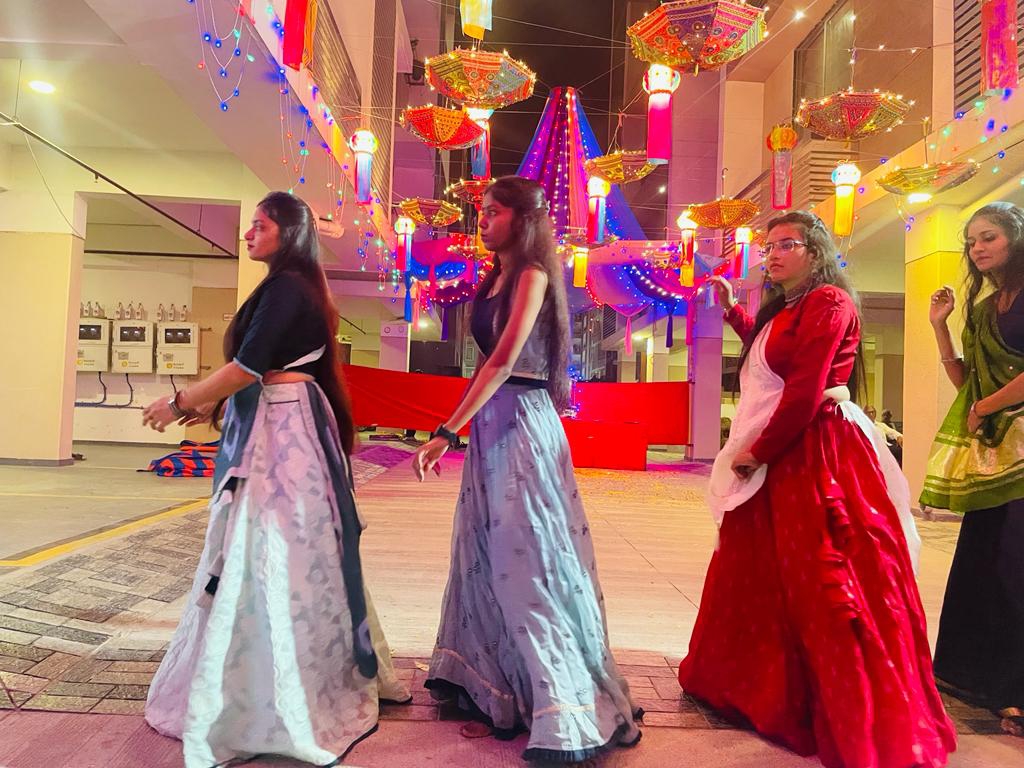 Shree Yamuna Lotus - Sportsmen chant garba on the fifth day of Navratri ...