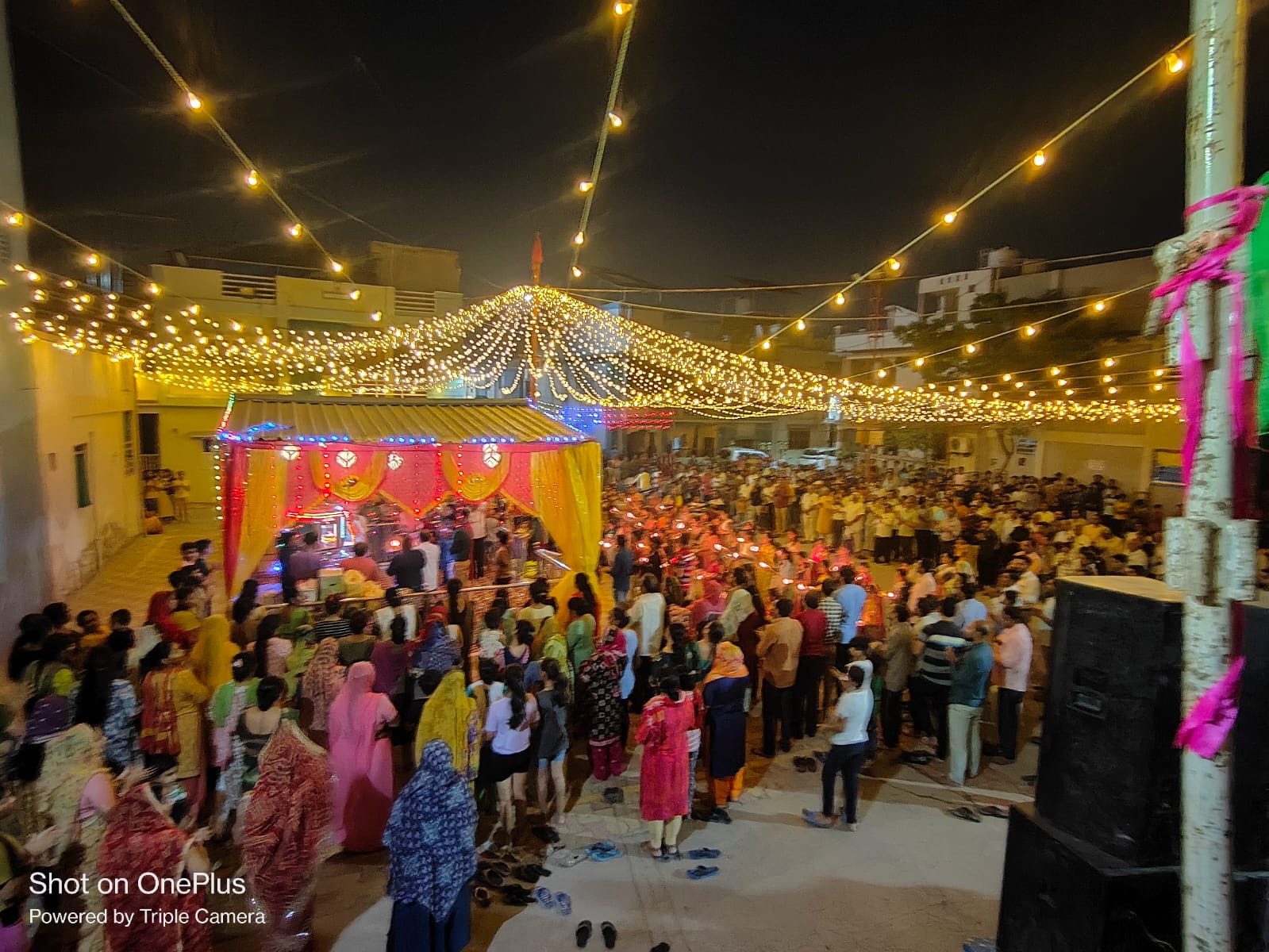 Photo-video of Nortani Mass Aarti, Vesbhusha and Garab at Triveni Trilok Park Society's Five in ...