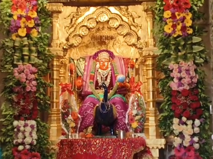 150 years ago the imprisoned maharaja kept the bar, offered diamond and ...