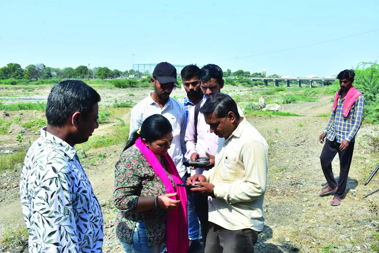 Operation of riverfront project from Lalpur bypass to Hazira of Whora ...